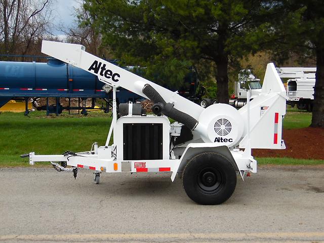 2000 ALTEC W/C-412 FORESTRY ARBORIST WOOD CHIPPER 4 CYL 3.0L GM ENGINE ...